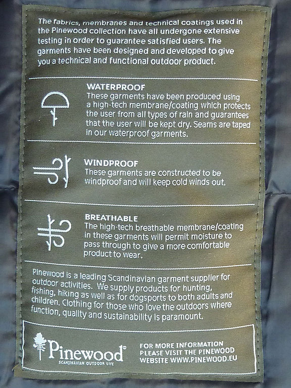 Pinewood Men's Värnamo Padded Jacket (Smoke Black) Outdoor Jacket